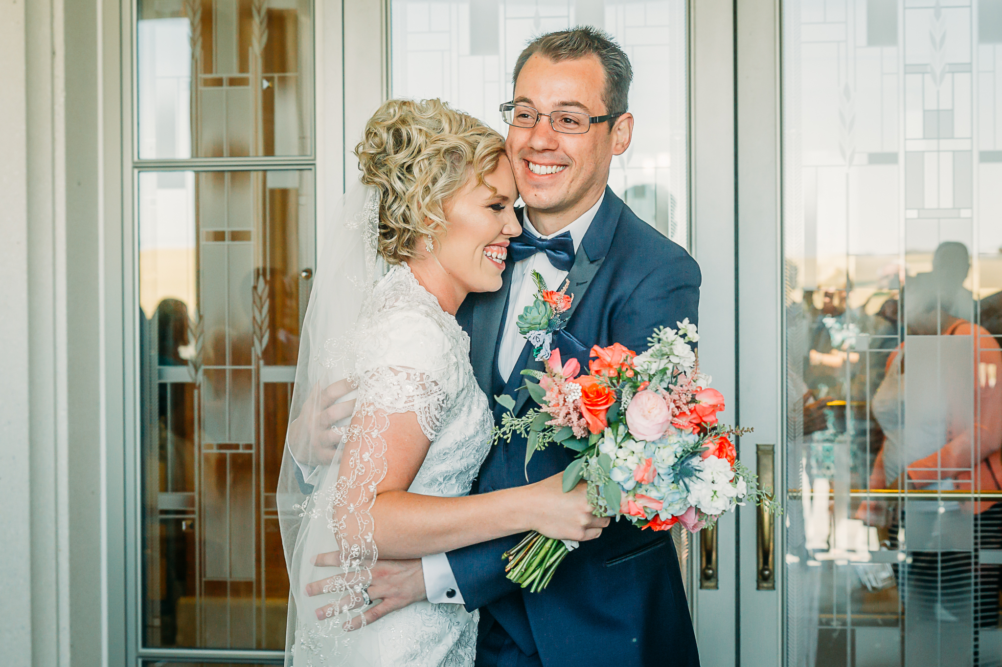 Idaho Summer Backyard River Wedding | Rexburg Temple - kendrasuephotos.com